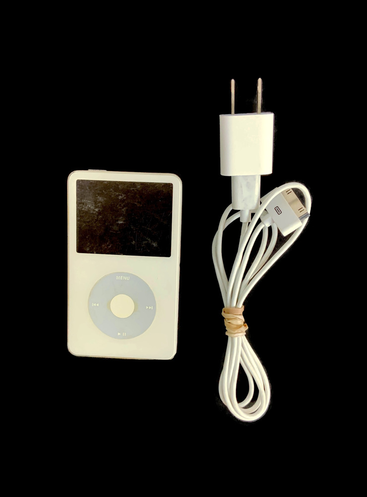 Apple iPod Classic (5th Generation) 30GB - White/Silver - Model ...