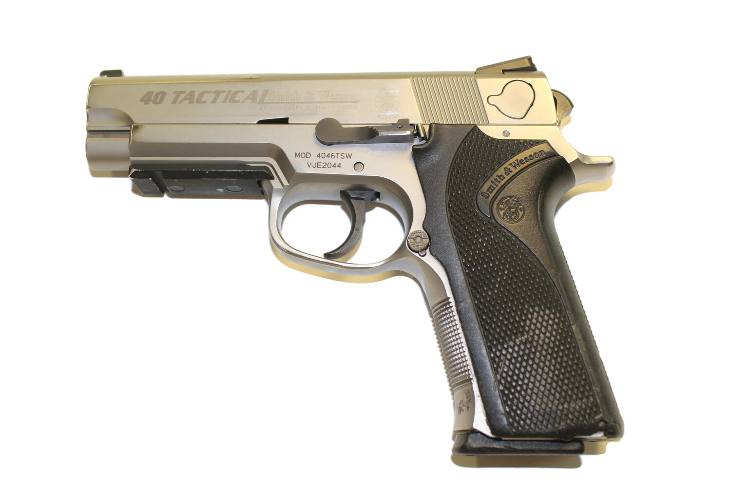 SMITH & WESSON Model: 4046tsw 40 Cal Semi Automatic Pistol - Nickel ...