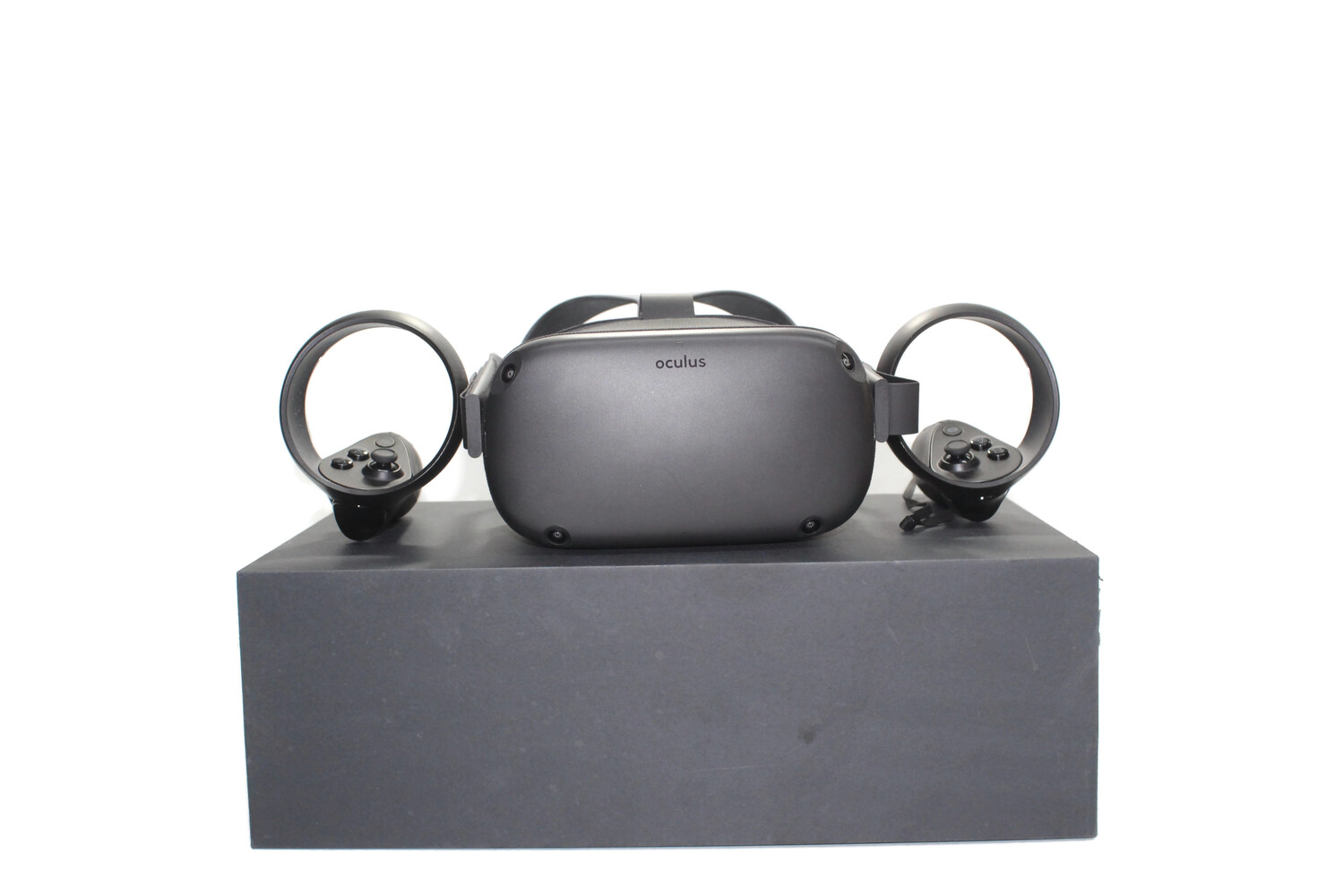 Oculus Quest All-in-one VR Virtual Reality Headset with Controllers ...