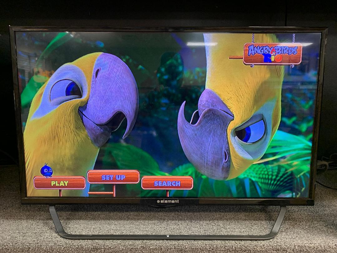 32" Element E17149-2-ZX LED TV- Non Smart | USA Pawn