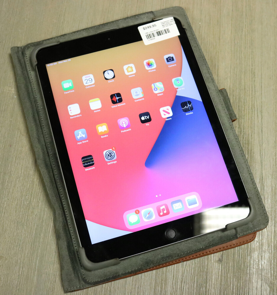 Apple MP2D2LL/A 5th Generation Ipad | USA Pawn