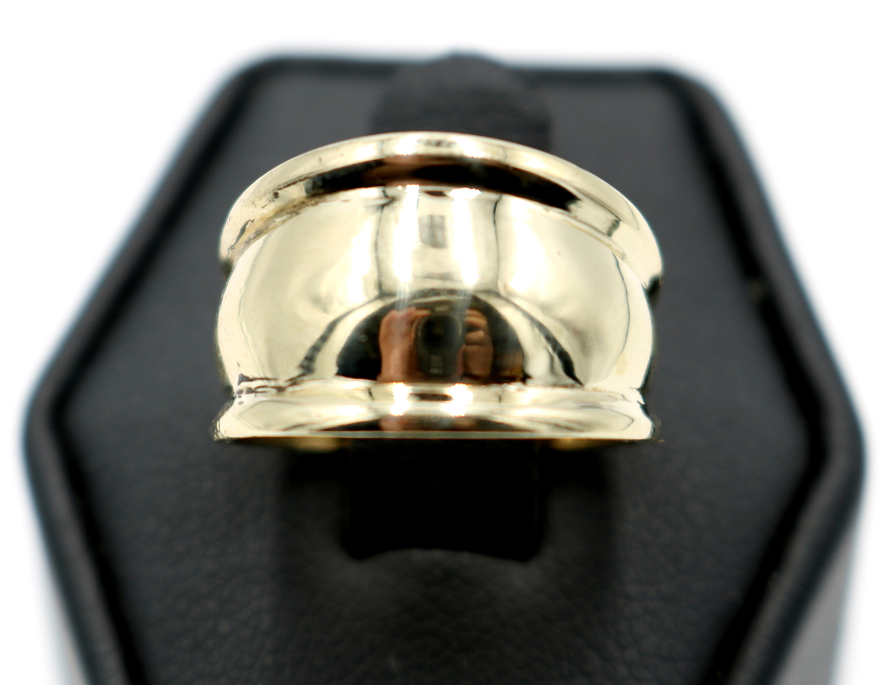 Beautiful Women's Retro Inspired 10KT Yellow Gold Think Band Ring Size ...