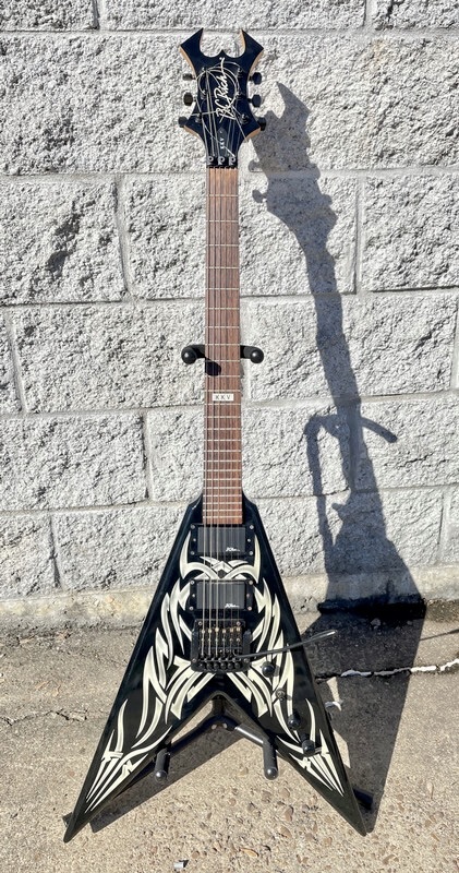Bc Rich Flying V