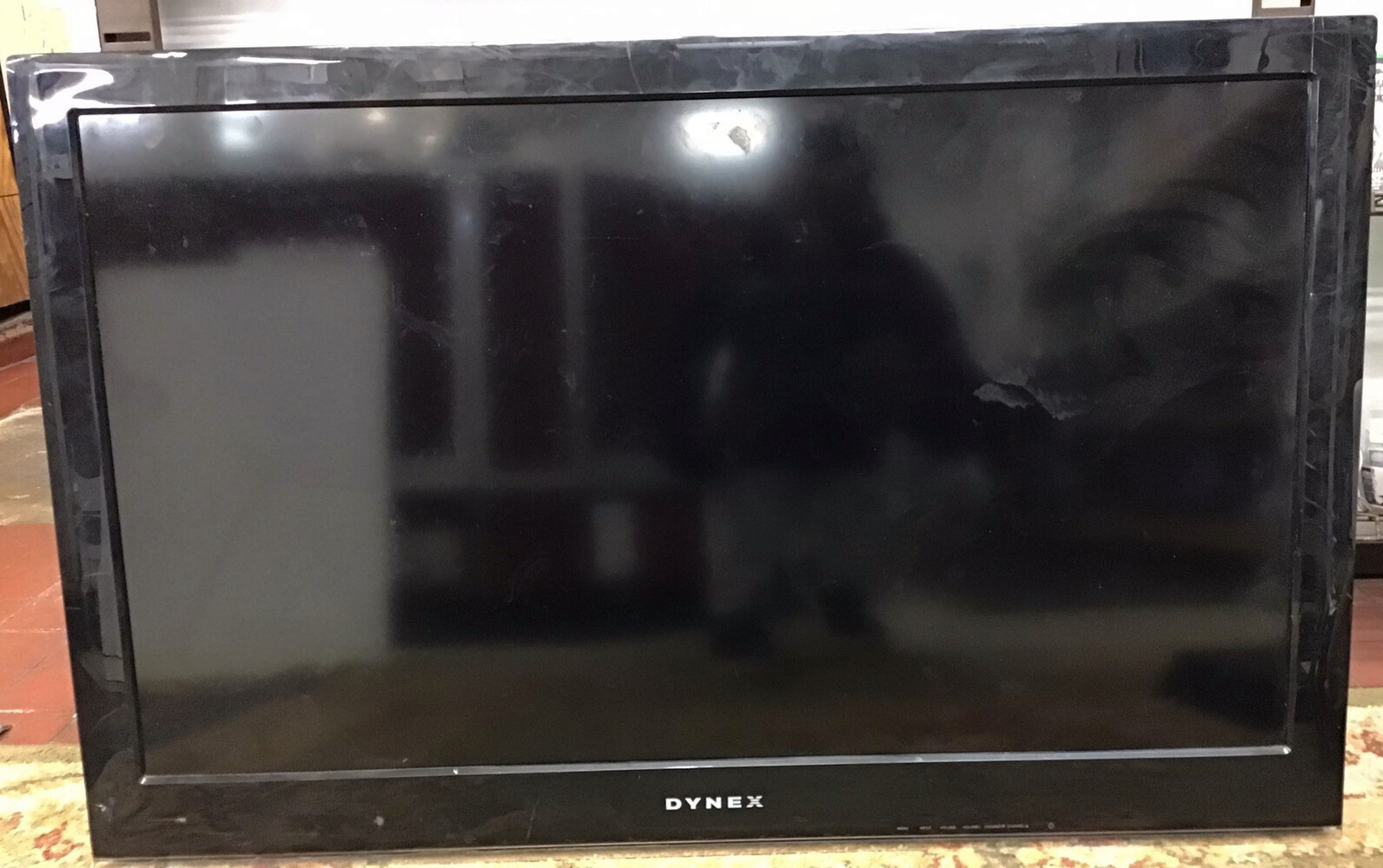 Dynex Flat Panel Television Dx-32l220a12 | USA Pawn