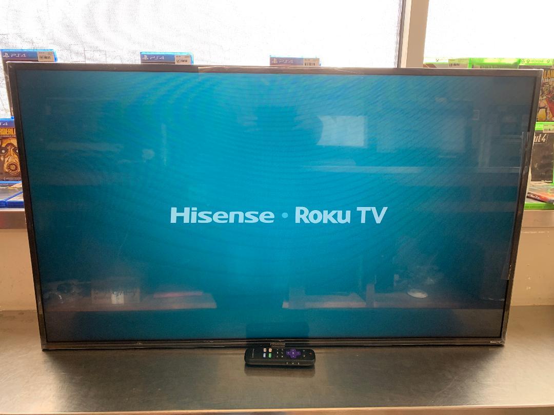 43" Hisense 43H4030 4K Roku Smart LED TV- No Legs | USA Pawn