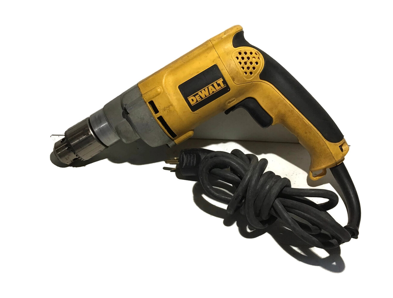 Dewalt dw235g 7.8 Amp Corded 1/2 in. Variable Speed Reversing Drill ...