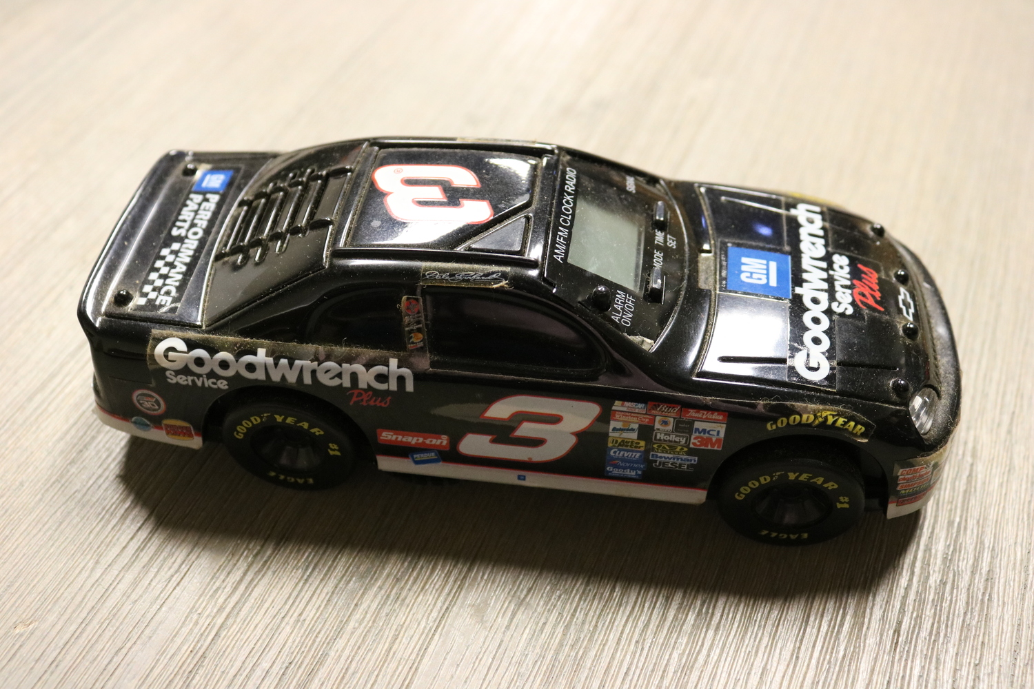 NASCAR Racing Dale Earnhardt #3/ AM FM Alarm Clock Radio & Flashlight ...