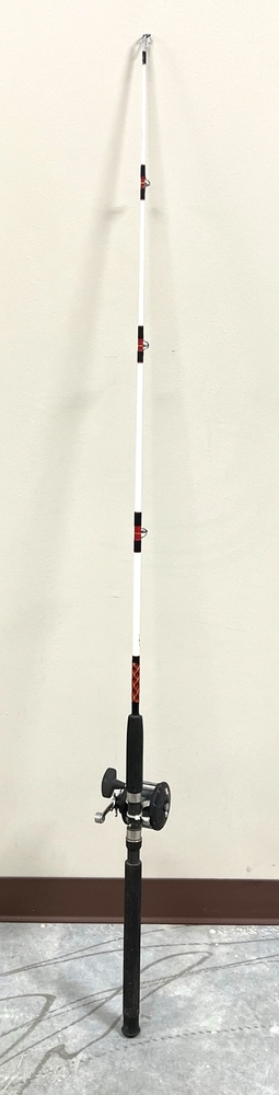 Seaboy Penn 185 Reel with Penn Long Beach Rod | USA Pawn