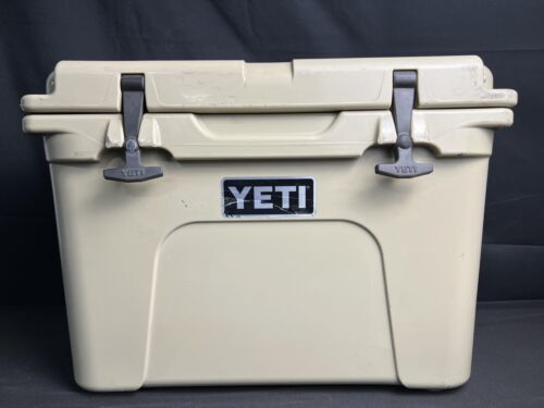 Yeti 35 quart Cooler | USA Pawn