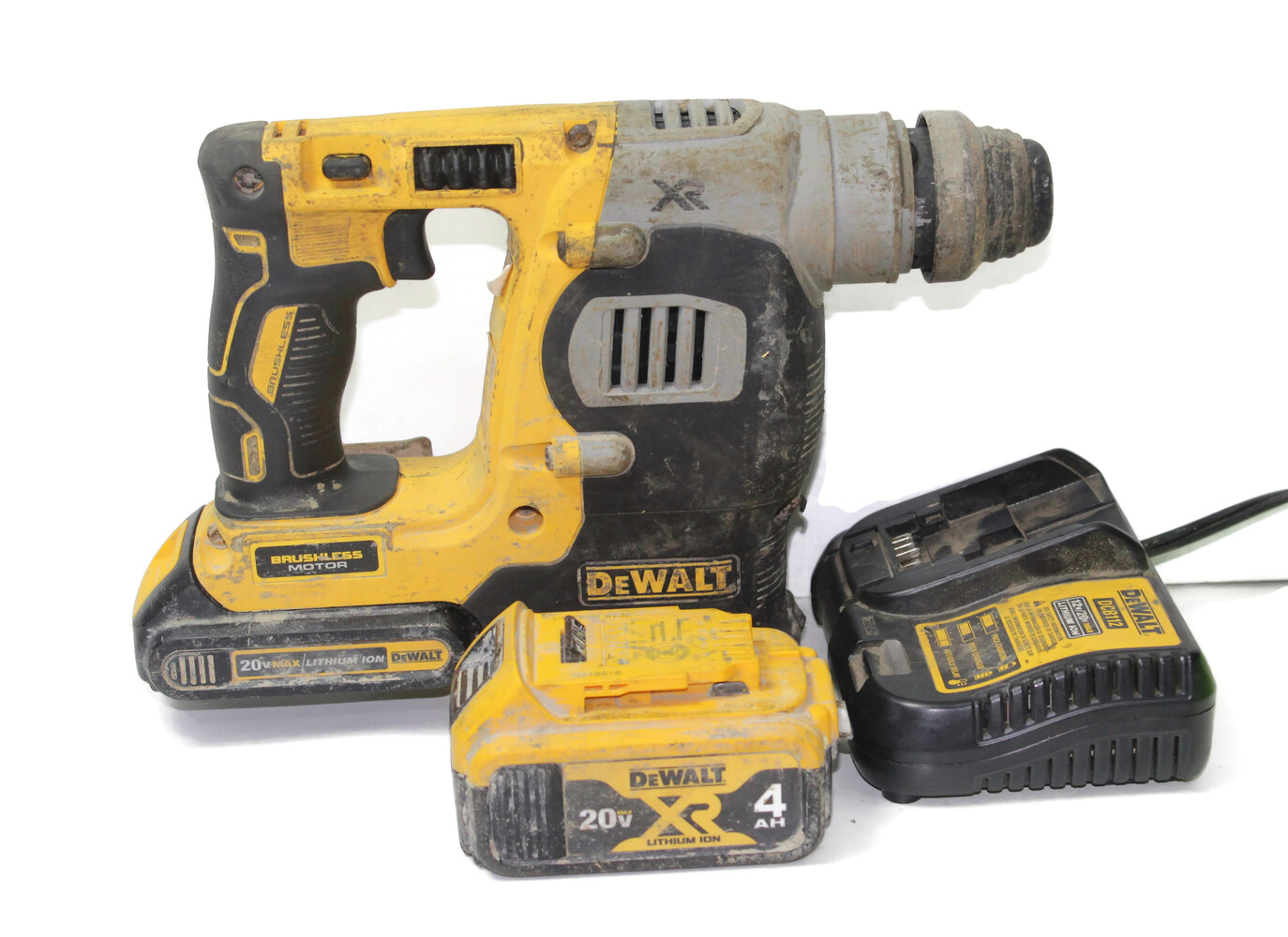 Dewalt dch273 20V Hammer drill with 2 Batteries and Charger | USA Pawn