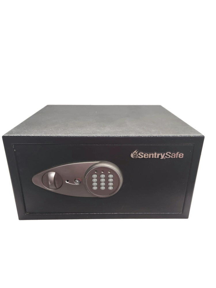Sentry Digital Security Safe Model X055 .58 Interior space | USA Pawn